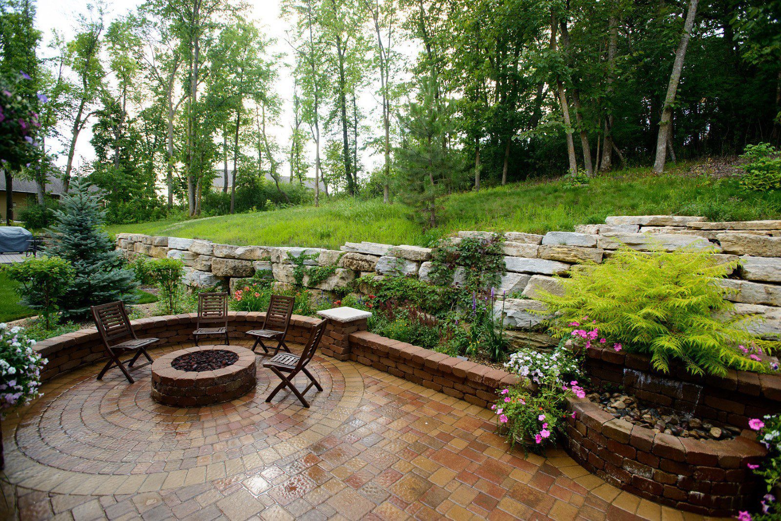 Retaining and Free-Standing Walls - Sargent's - Rochester, MN